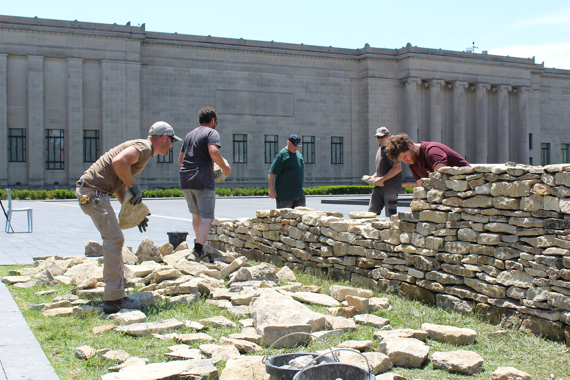 Andy Goldsworthy Walking Wall | Nelson Atkins