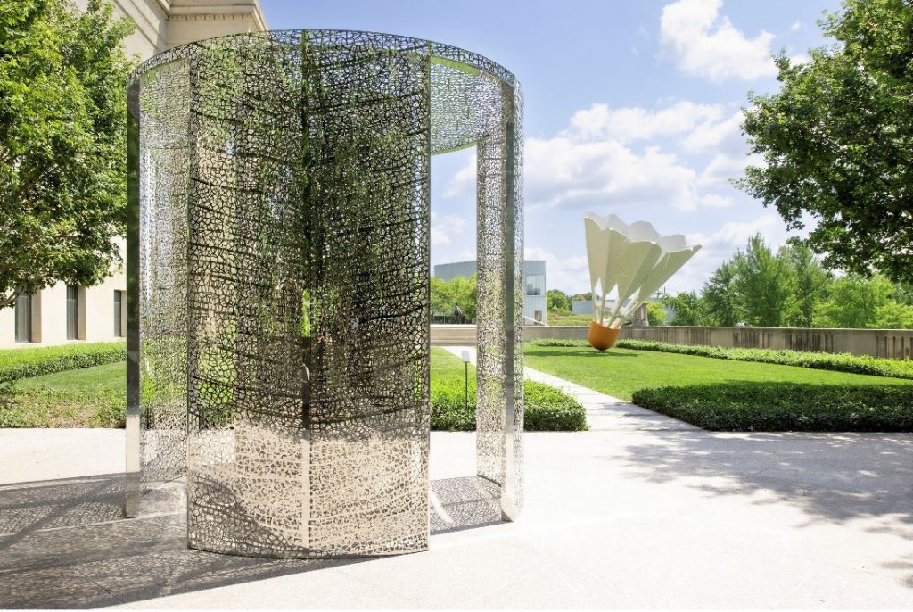 Mirror Pavilion Addresses Nature’s Fragility